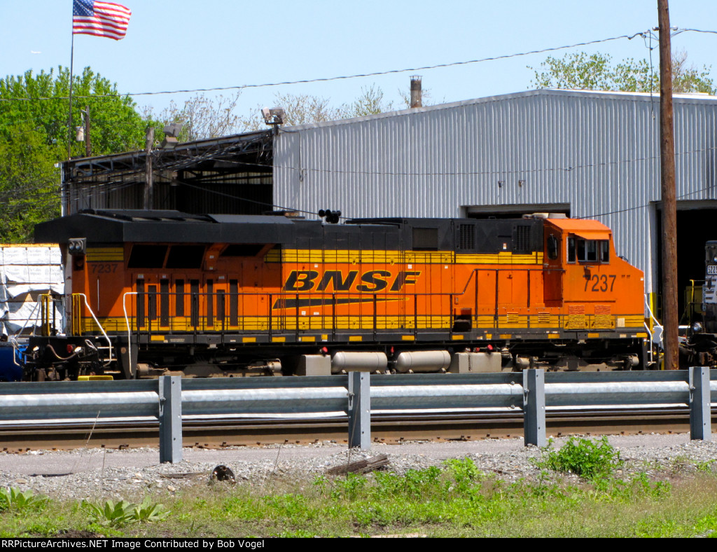 BNSF 7237